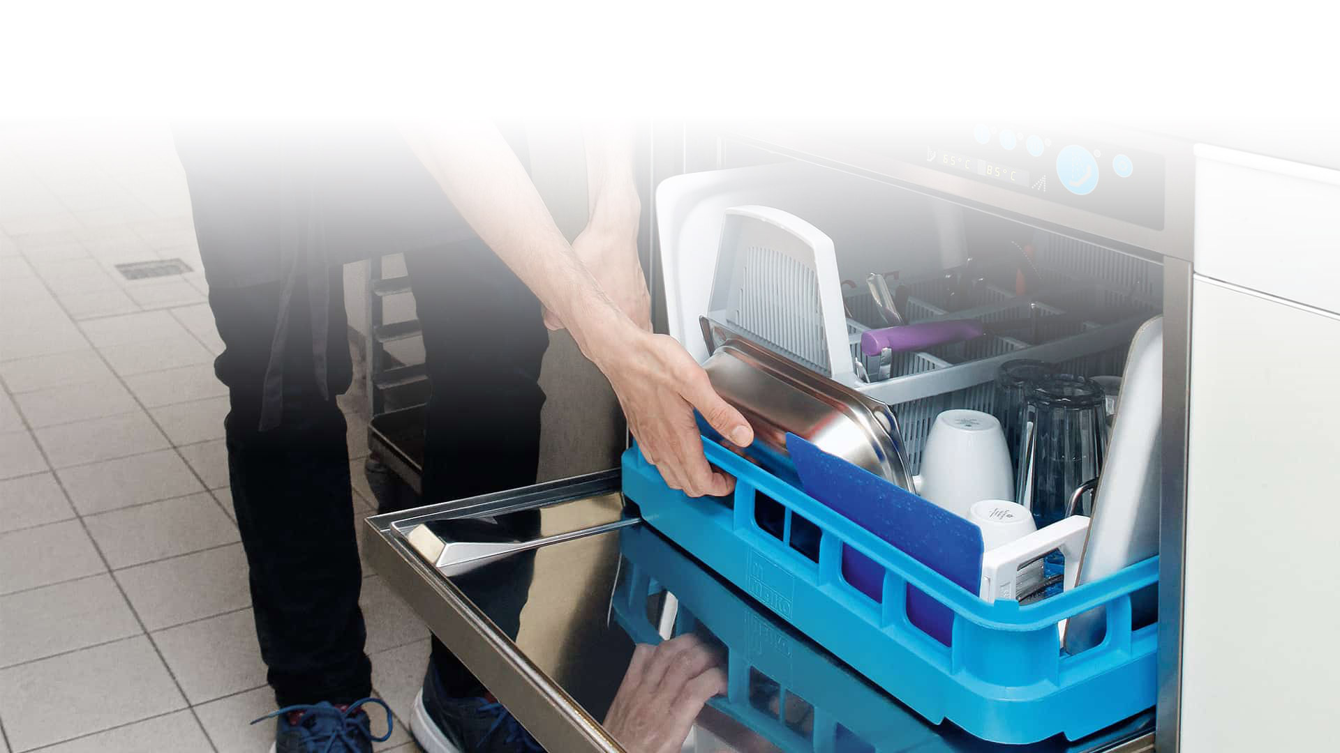 Dishwashing machine racks: our rack range - MEIKO