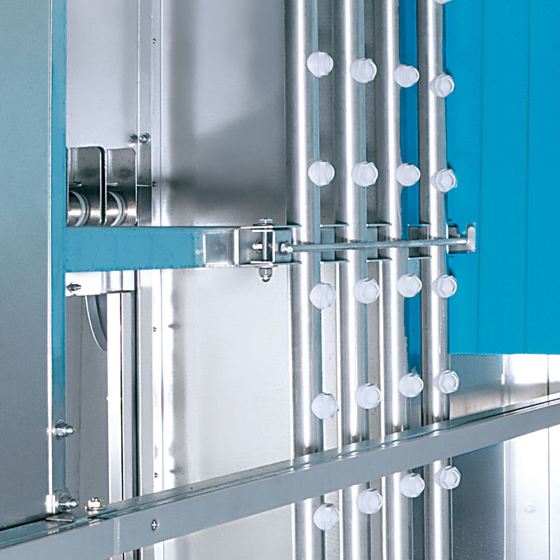 Washing systems for airline trolleys - MEIKO